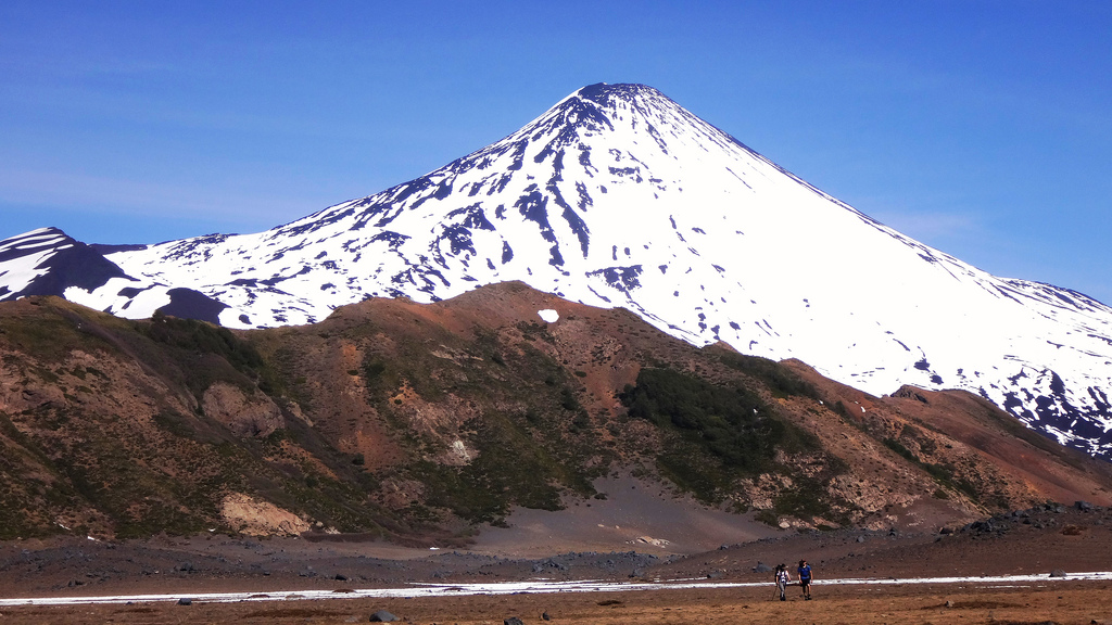 Galería Volcán Antuco - Andeshandbook