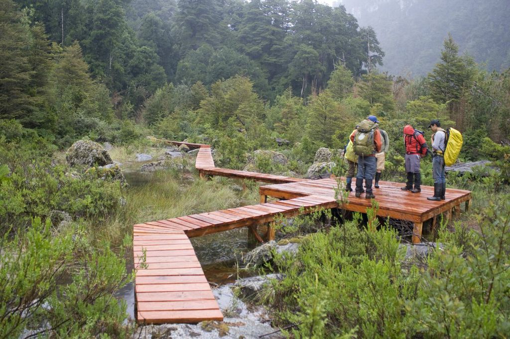 Lago Tagua-Tagua, valle río Puelo - Parque Tagua-Tagua - Andeshandbook