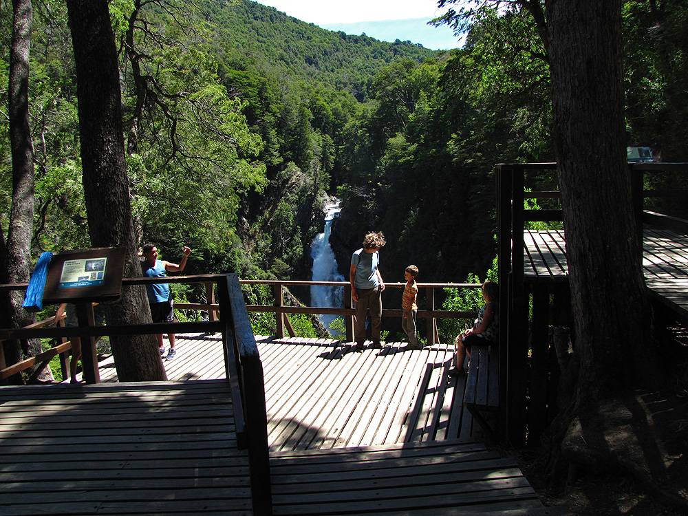 Parque Nacional Lanín - Sección Hua Hum - Cascada Chachín - Andeshandbook