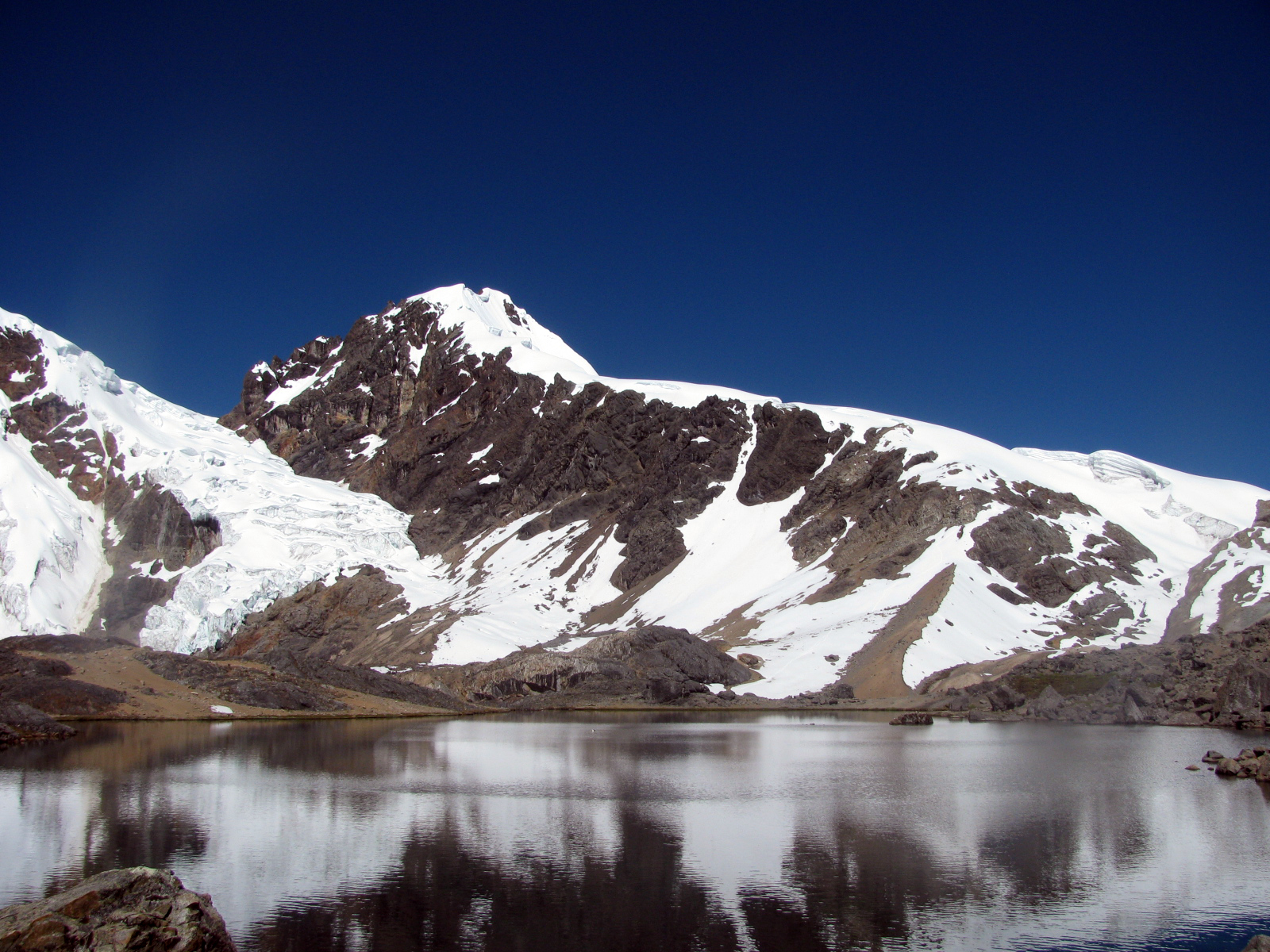 Nevado Ancocancha Central (Nevado Auxilio) - Andeshandbook