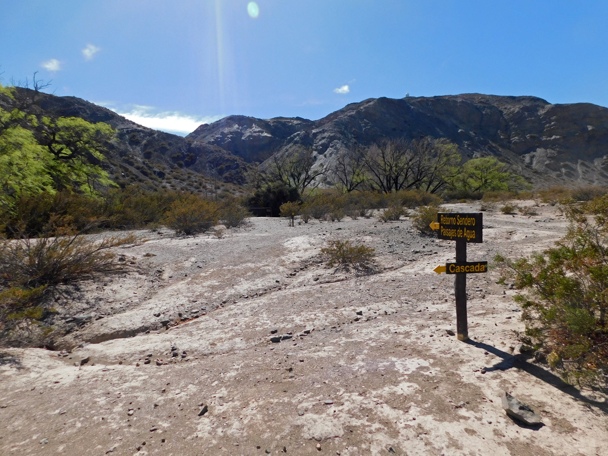 Parque Nacional El Leoncito - Cascada El Rincón y Senderos de Agua ...